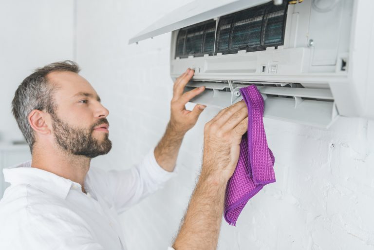Mantenimiento Preventivo A Equipos De Aire Acondicionado